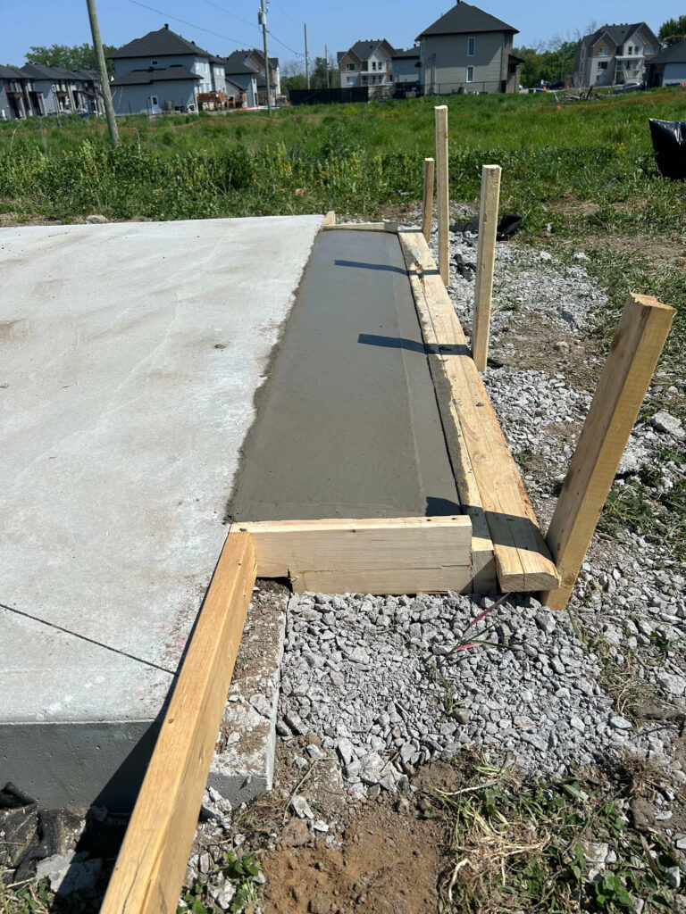 concrete slab - St-Joseph-du-Lac | Cabanons Mirabel